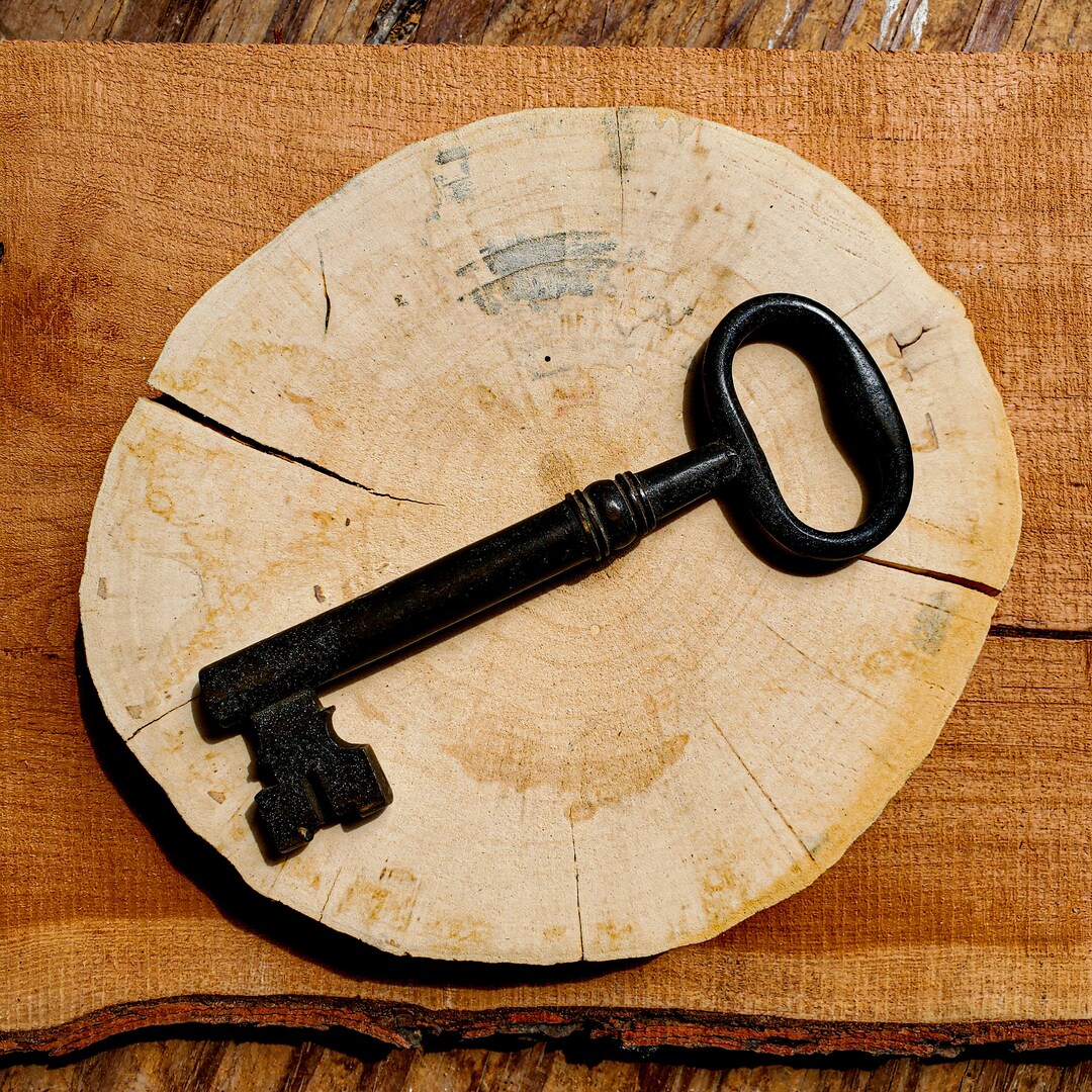 Large Antique Bronze Key 18th C 1700s Possibly Signed? - Etsy