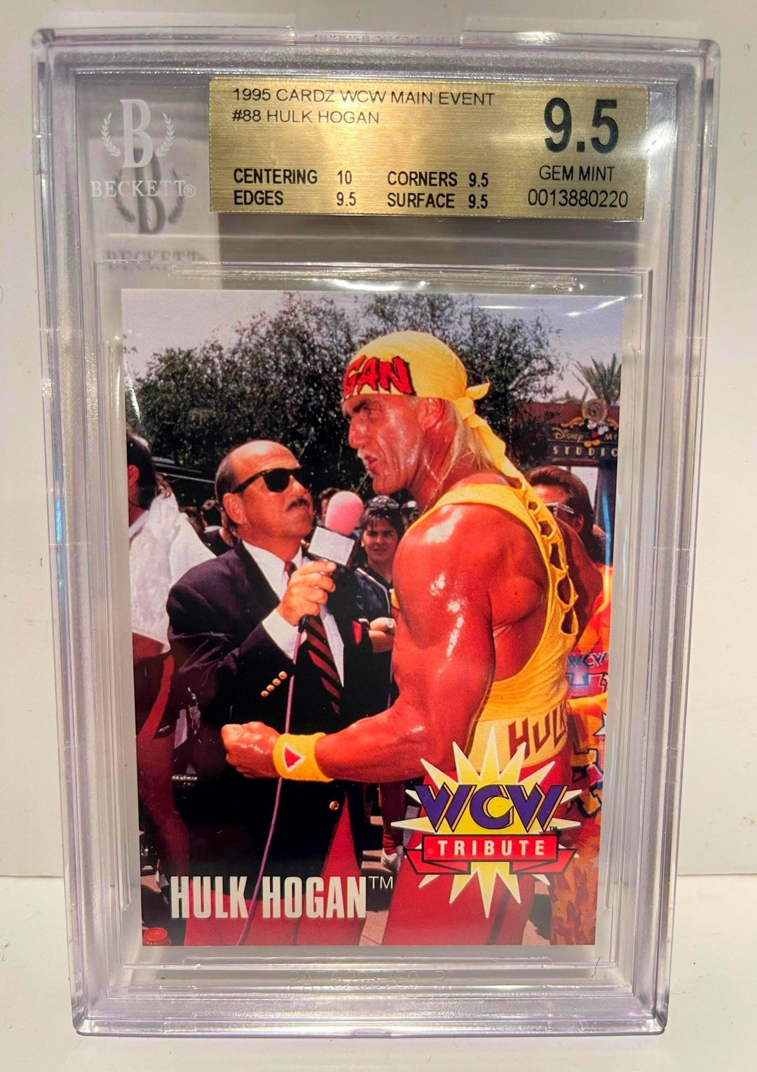 Hulk Hogan 1995 Cardz WCW Main Event 1st Official WCW #88 Beckett 9.5 ...