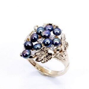 Grape Ring Gift for Her, Grape Cluster Ring in 14kt Gold With Black ...