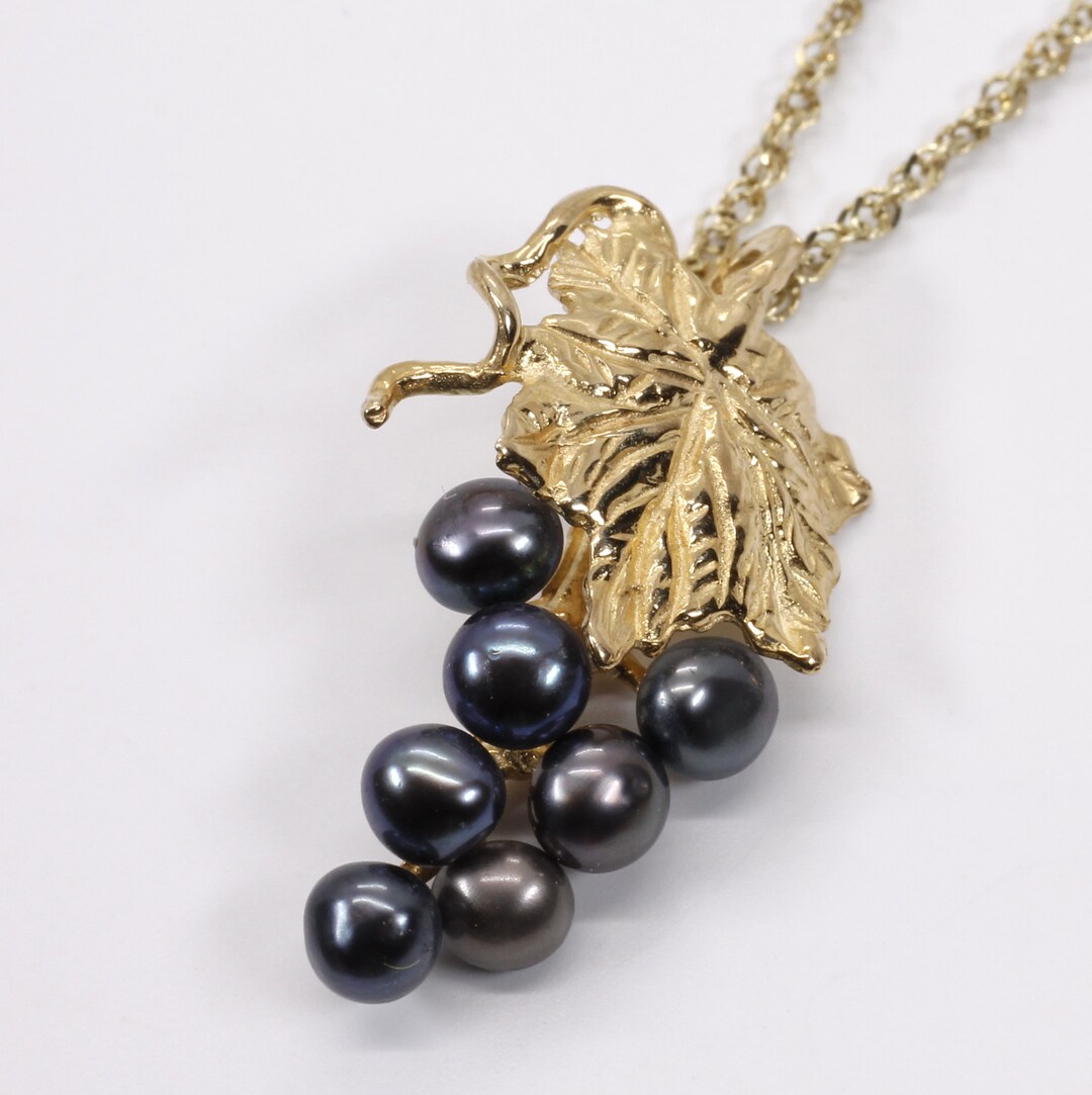 14kt Gold Grape Cluster Necklace: Pearl or Amethyst Wine Lover Gift - Etsy