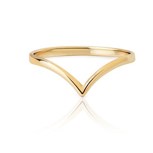 V Shape Stacking Gold Ring - Etsy