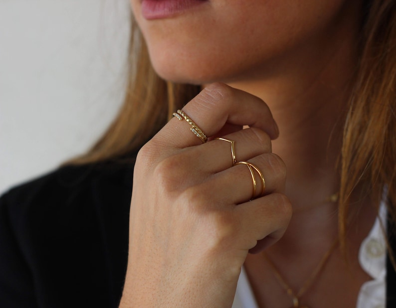 V Shape Stacking Gold Ring - Etsy