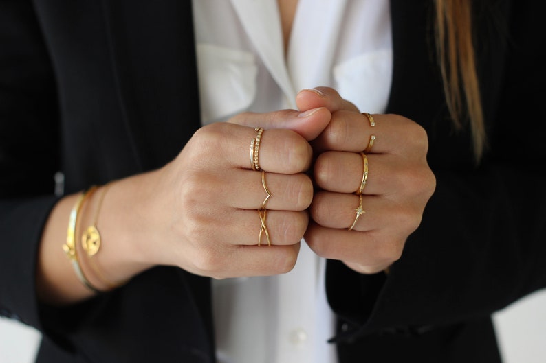 V Shape Stacking Gold Ring | Etsy