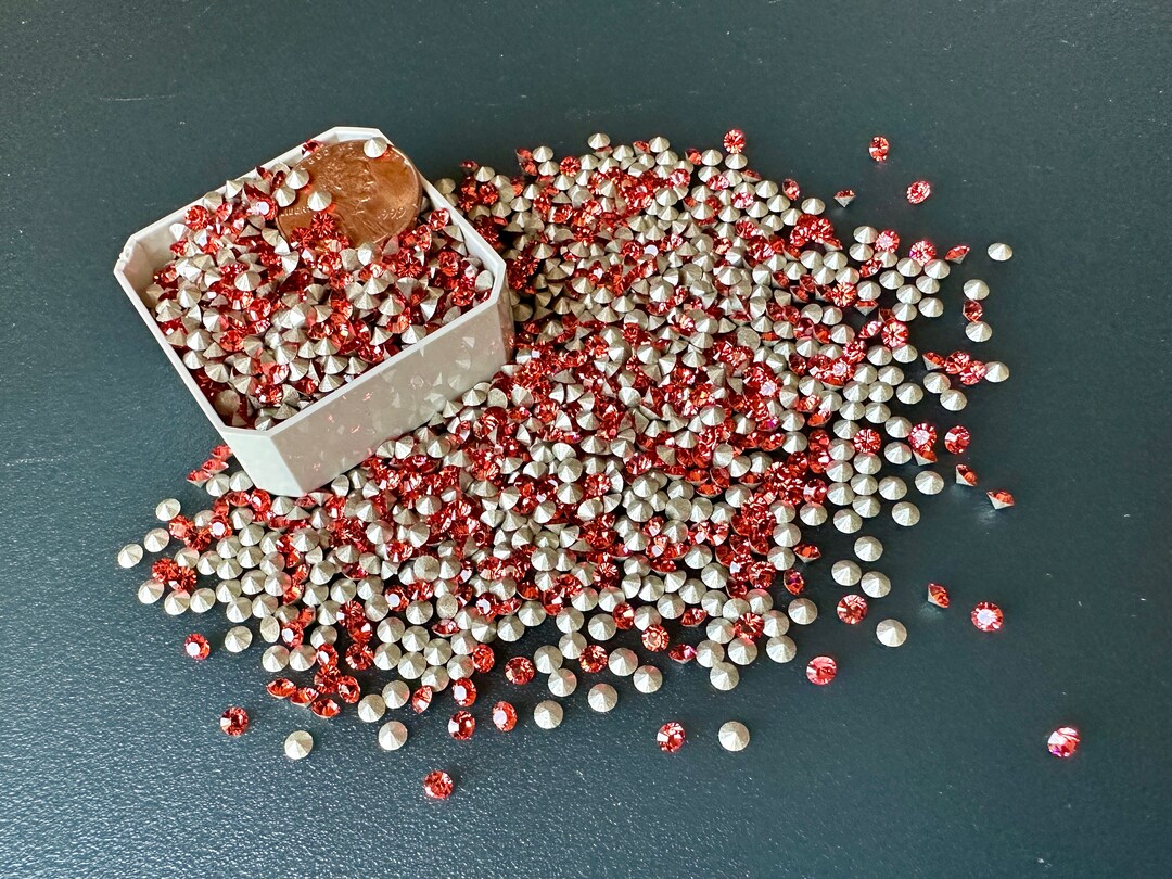 GORGEOUS Color in These Authentic Swarovski Crystal Chatons! New in the ...