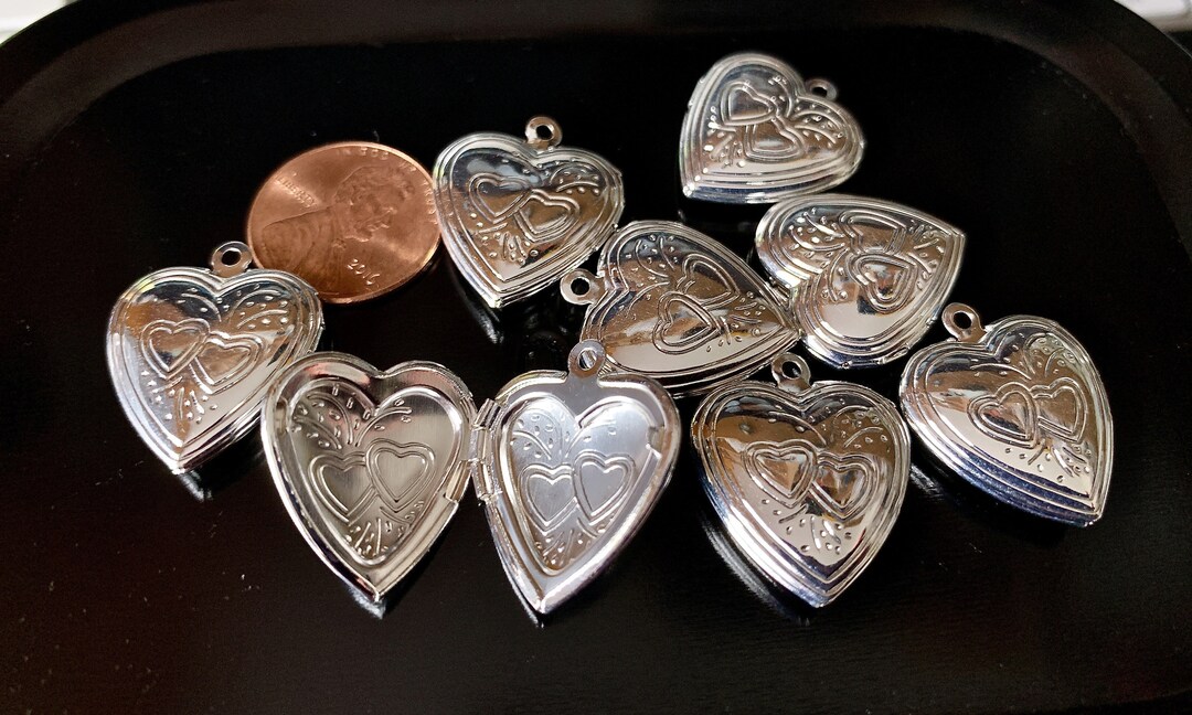 These Gorgeous Embossed Silver Plated Lockets Open and Close With Ease ...
