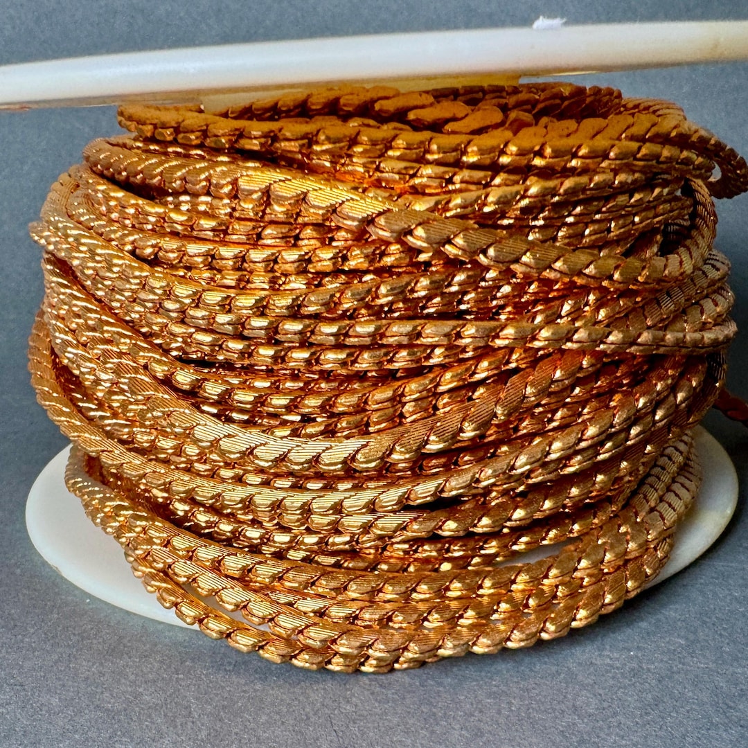 Very Unusual Solid Brass Chain With a Shiny Smooth Side and a Textured ...