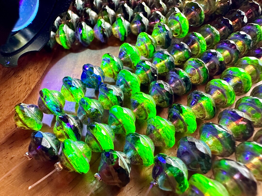 New UV Reactive Czech Pressed Glass Beads Faceted Center 'waist'saturn ...