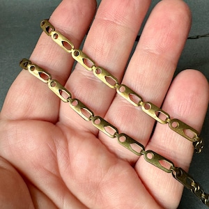 Very Unusual Folded Over and Linked Chain! Sold per YARD. SKU Chain527 ...