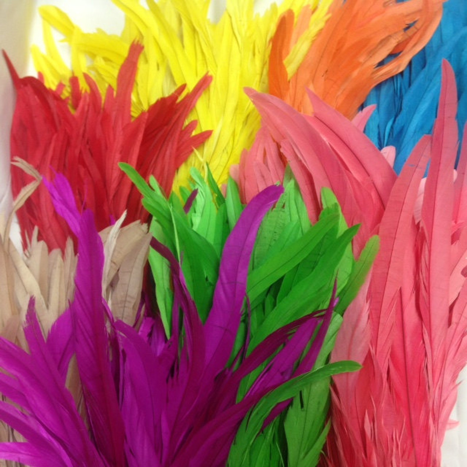 Coque Tail Feathers Selling per Bundle/ 1/2 Yard /about 75-80 | Etsy