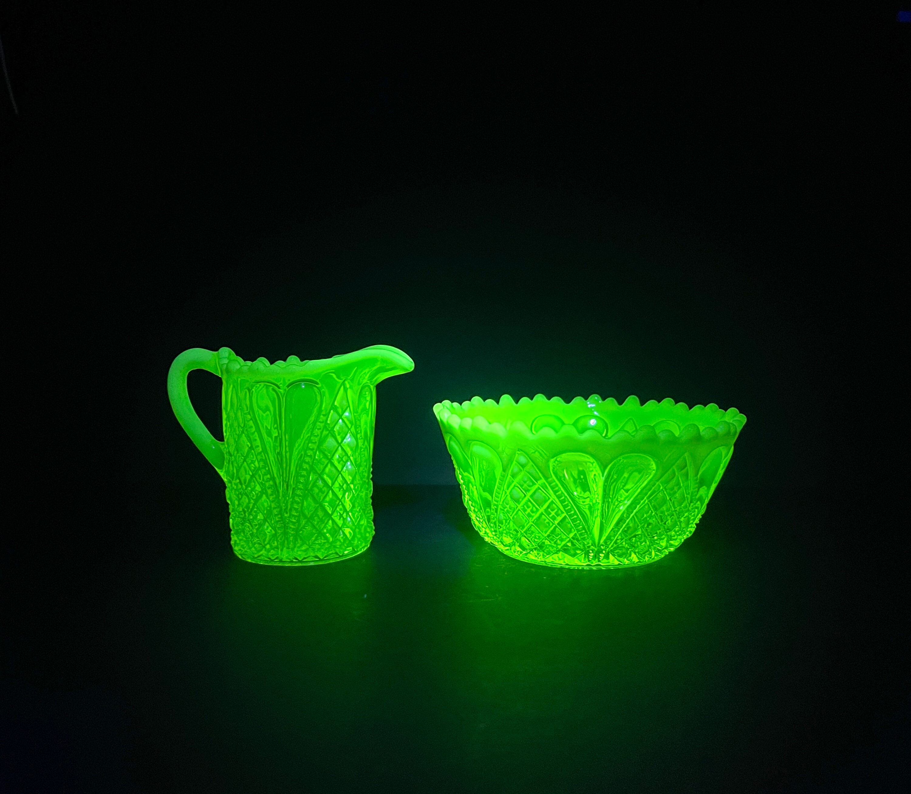 NEW LISTING Victorian Davidson William and Mary Uranium Pearline ...