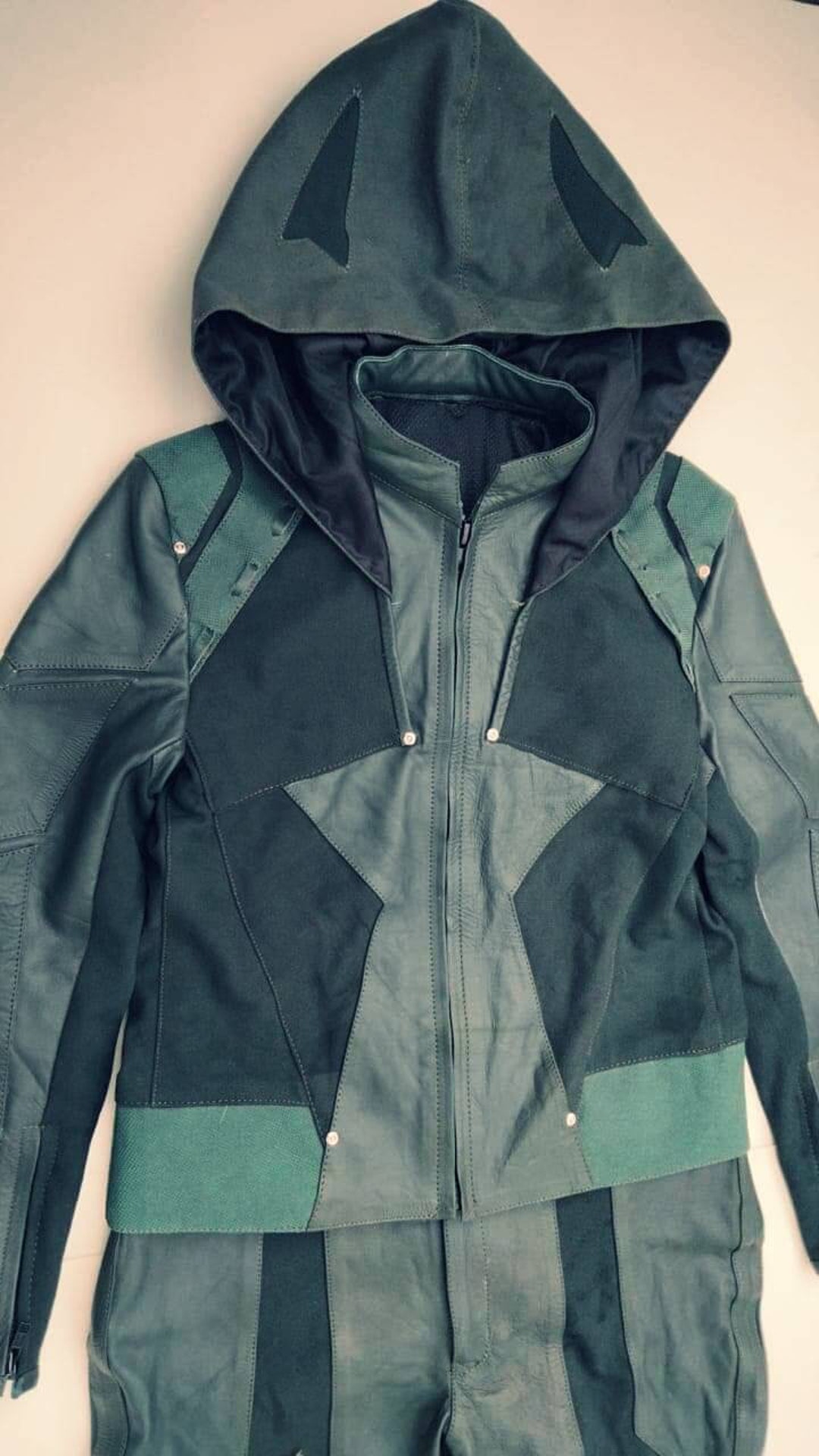 Arrow Season 8 Costume Cosplay Replica Dcs Cw Arrow In Leather Stretch And Screen Printed