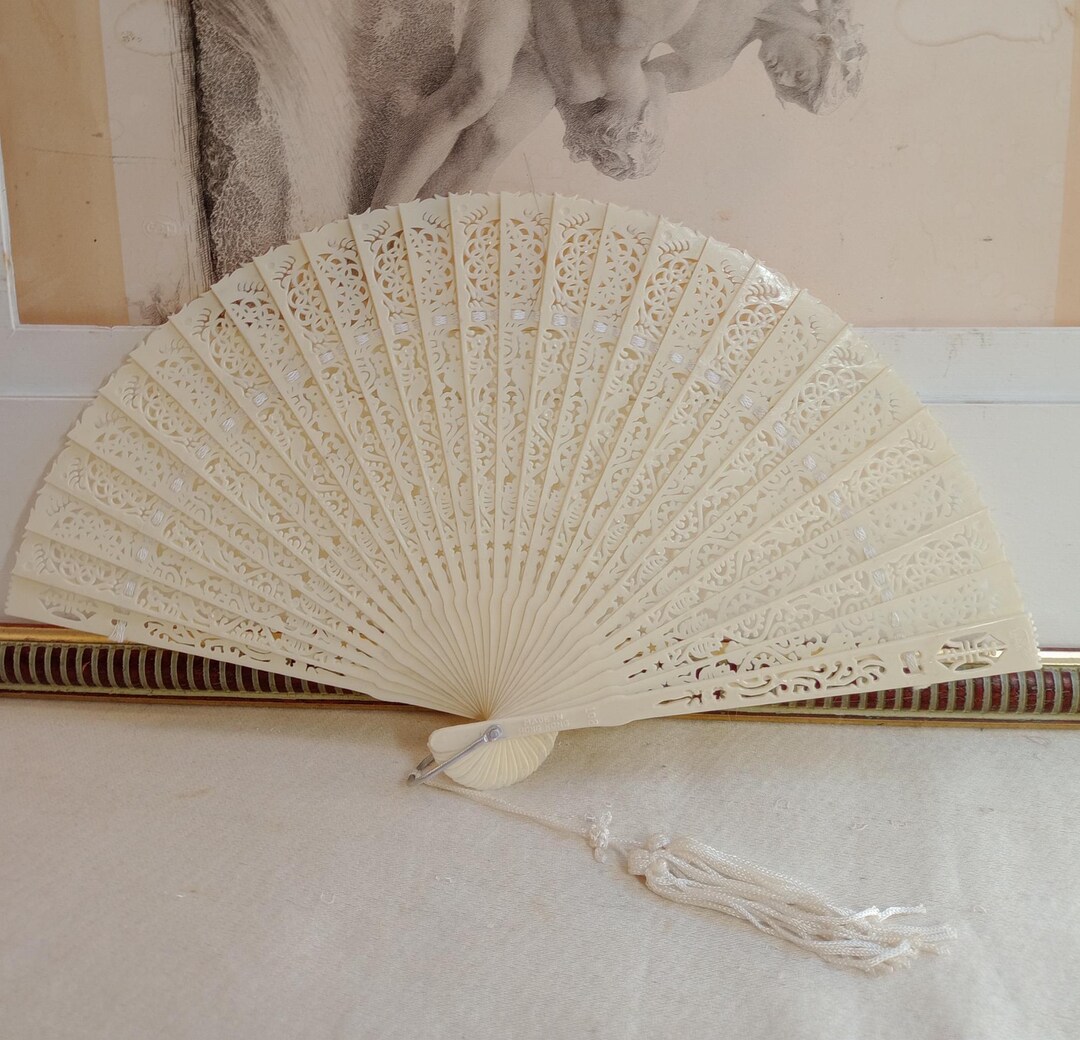 Vintage Japanese Hand Fan, Wedding, Cream, White, 1960s Small Vintage ...