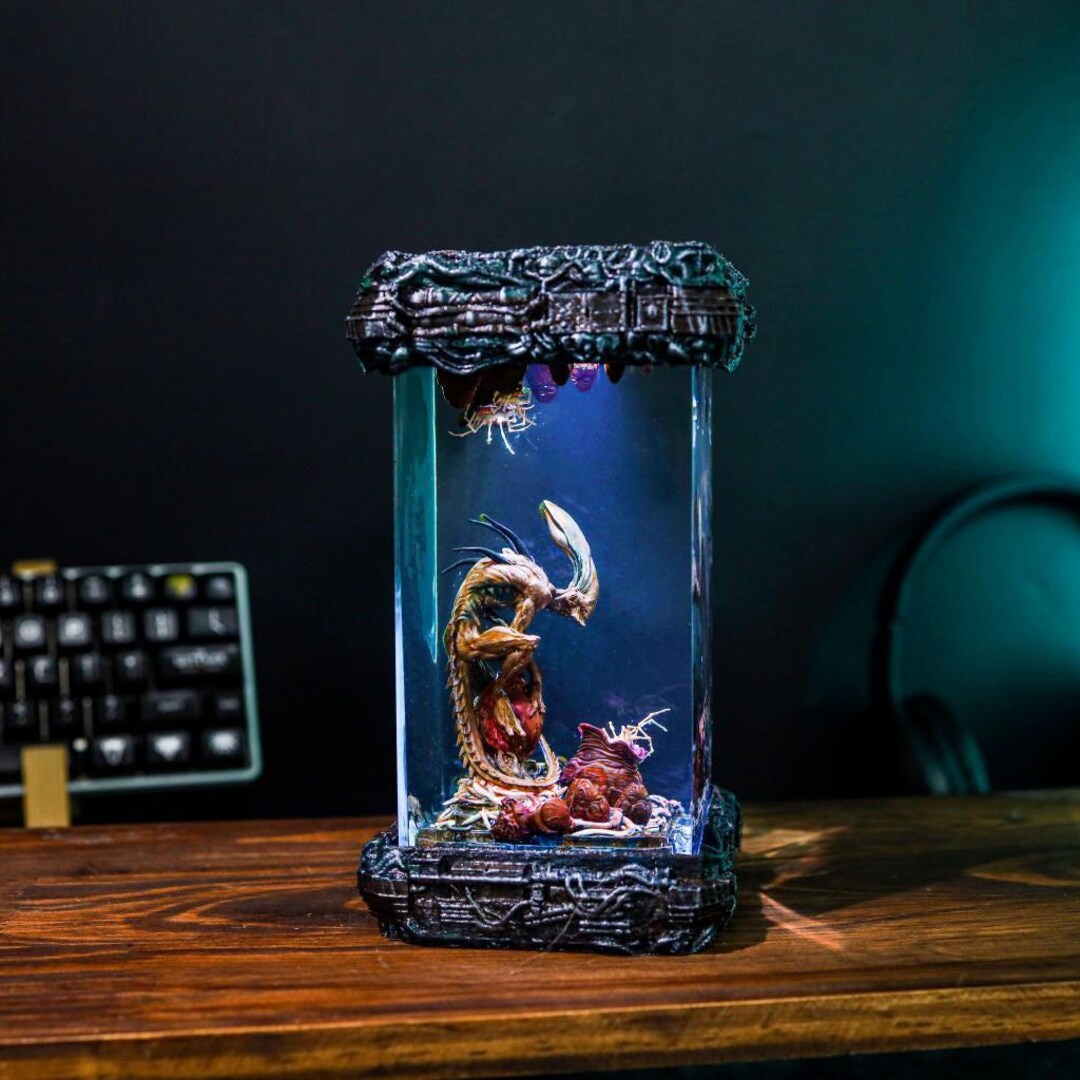 Alien Xenomorph Star Wars Lamp V4, Sci-fi Horror Resin Art Night Light ...