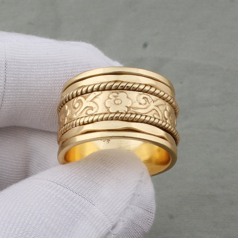 Gold Spinner Ring - Etsy