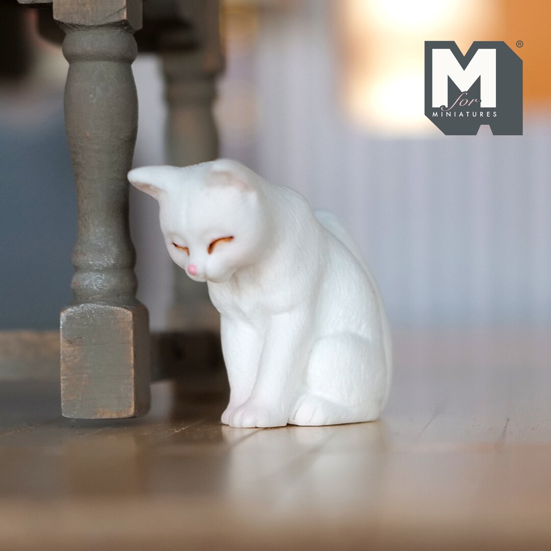 Dollhouse Miniature Drowsy Cat 1:12 Scale Sleepy White Kitten Sitting ...