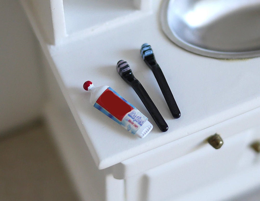 Dollhouse Miniature Toothpaste and Tooth Brush Toothbrush Set of 3 ...