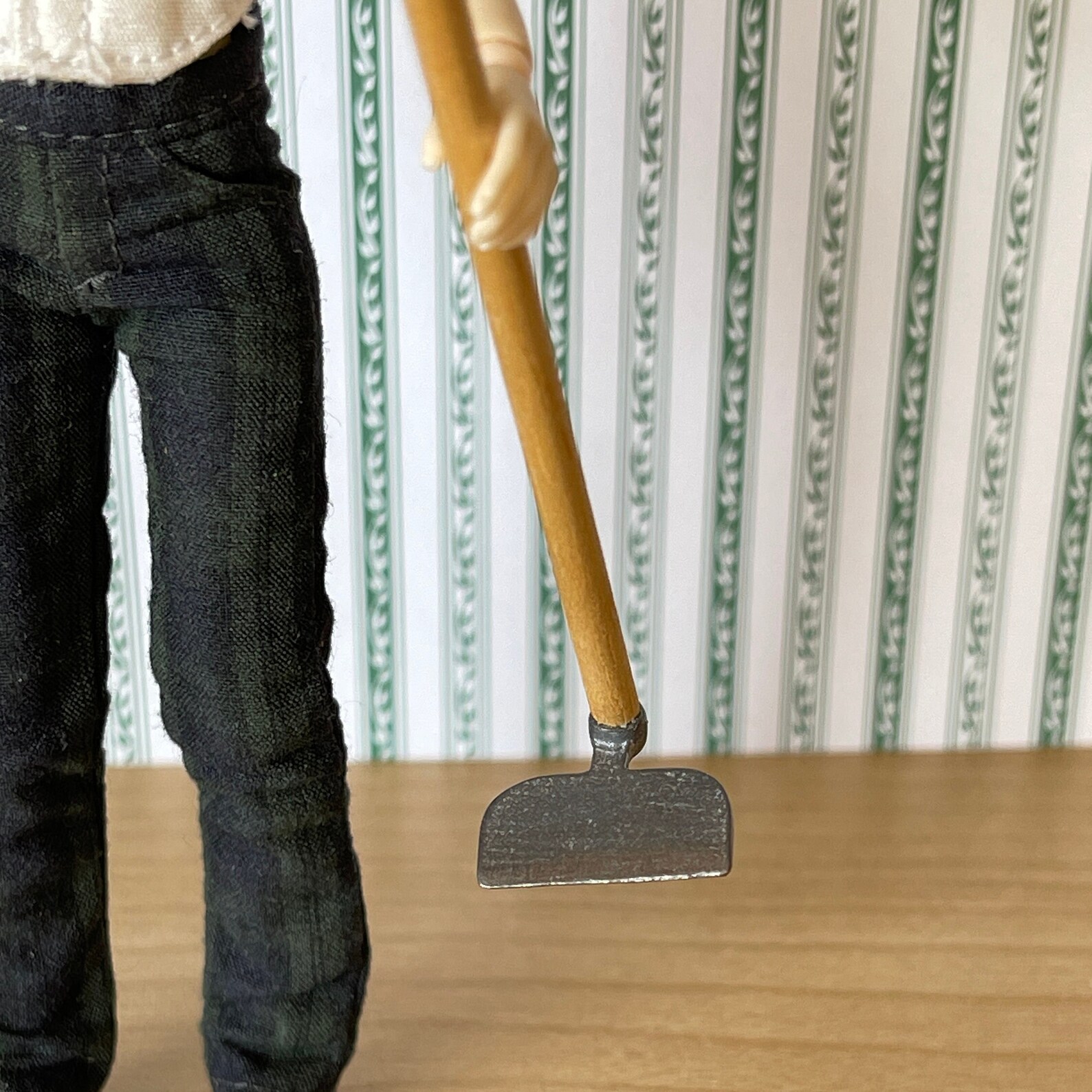 1:12 Miniature Gardening Hoe , Miniature Hoe , Miniature Stirrup Hoe ...
