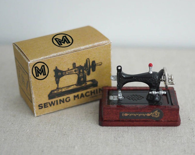 Miniature Sewing Machine With Sewing Elements and Box, Dollhouse Sewing ...