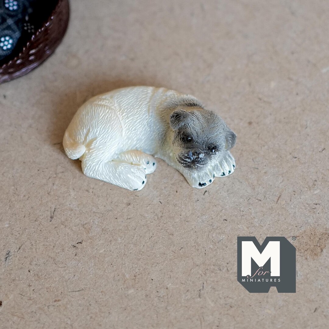 Miniature Sleeping Pug 1:12 Scale Diorama Dog 1-7/16 Inch Long (cast ...