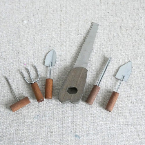 Dollhouse Miniature Tool Set 12 Scale Miniature E07-08 - Etsy