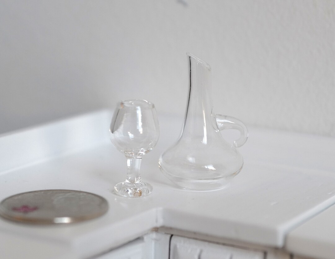 1:12 Dollhouse Miniature Glass Wine Decanter and Wine Glasses Set of 2 ...
