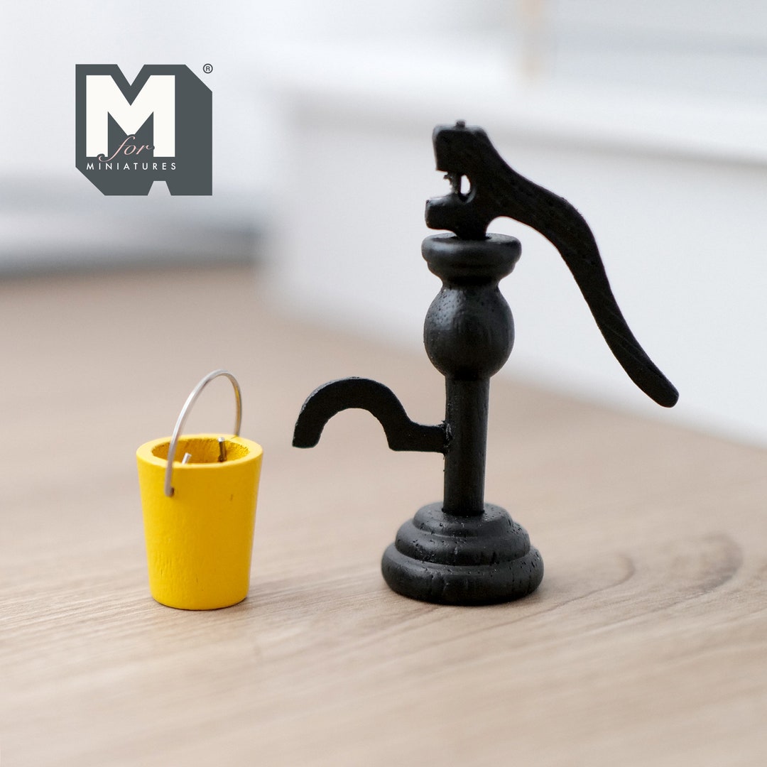 1:12 Miniature Hand Water Pump and Bucket , Pitcher Pump , Lever Pump ...