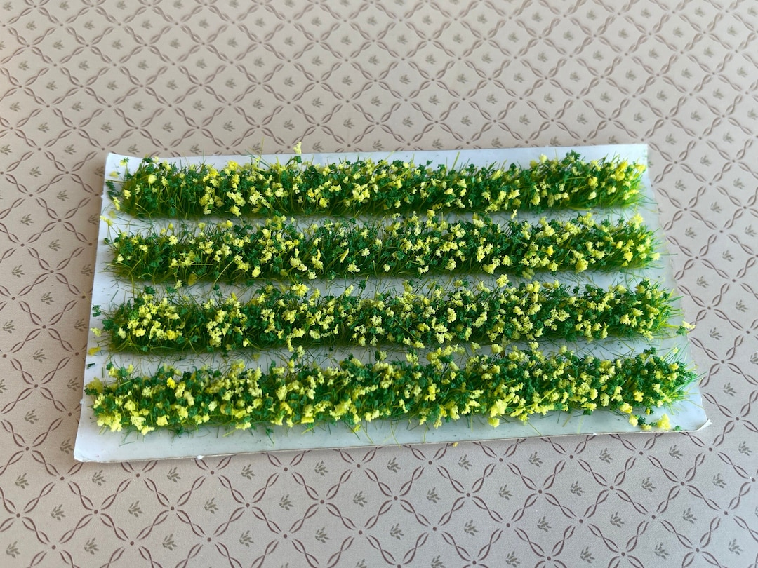 Miniature Hedges Bendable Lush Green Sticker Strip Landscape Scenery ...