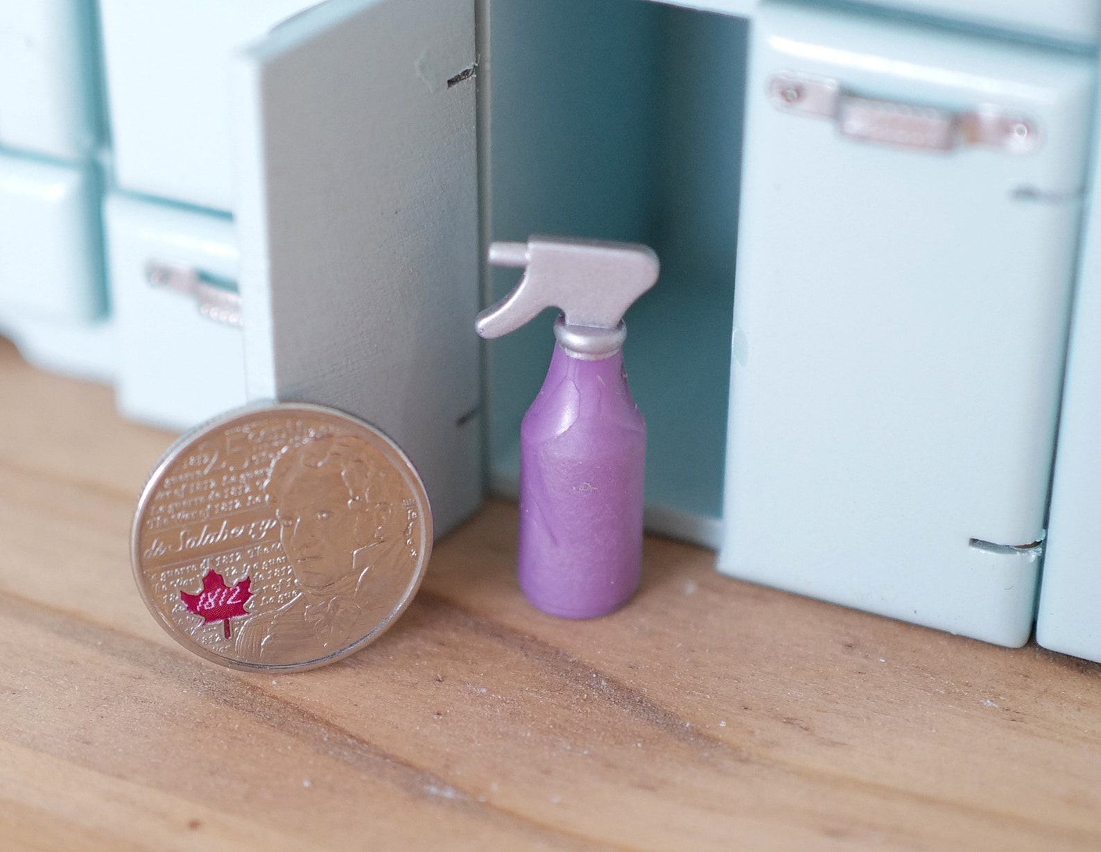 1:12 Dollhouse Miniature Spray Large Bottle C39 - Etsy