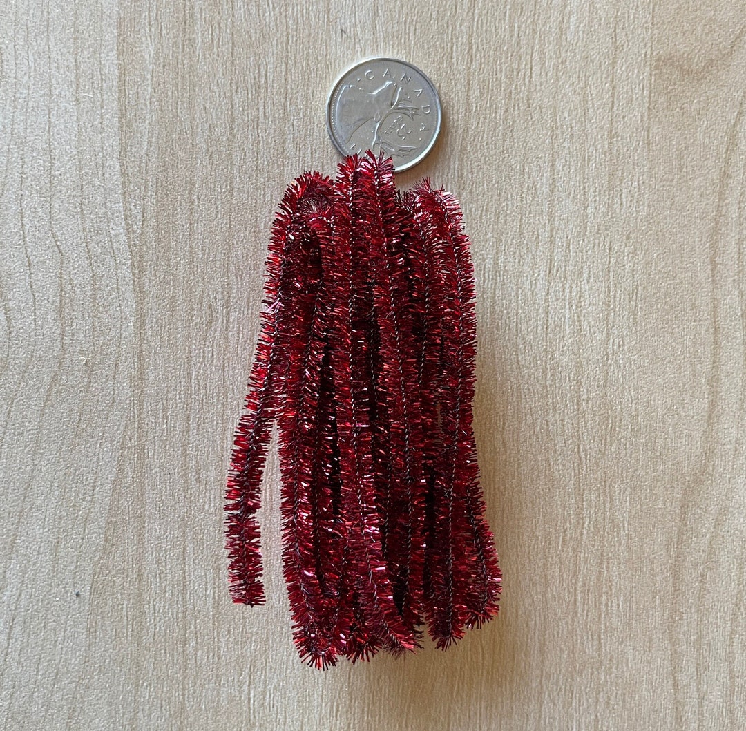Red Christmas Tinsel , 1:12 Scale Dollhouse Supplies Miniature Tinsel ...