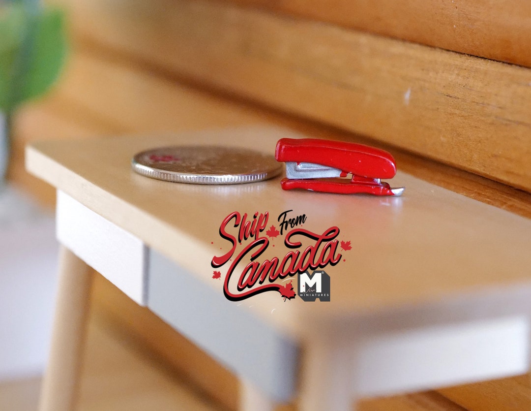 Miniature Dollhouse 1:8 Scale Stapler / Stationery 1.7cm(l) × 0.8cm(h ...
