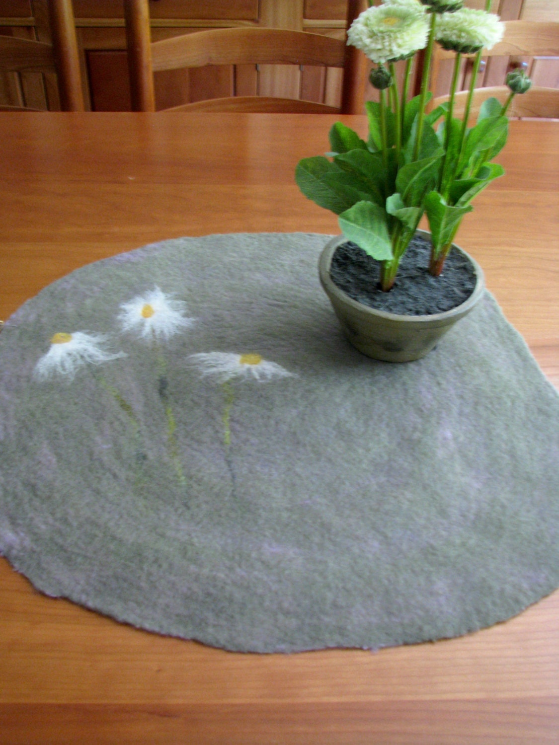 Daisy Table Mat Felted Table Mat Felt Table Runner Daisy - Etsy