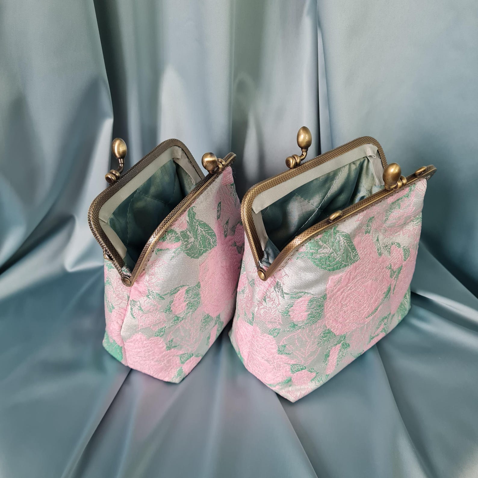 Kiss Lock Small Makeup Bag Floral Design Textile, Clasp Pouch With ...