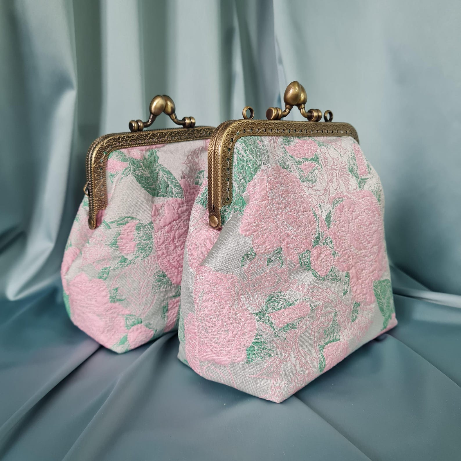 Kiss Lock Small Makeup Bag Floral Design Textile, Clasp Pouch With ...