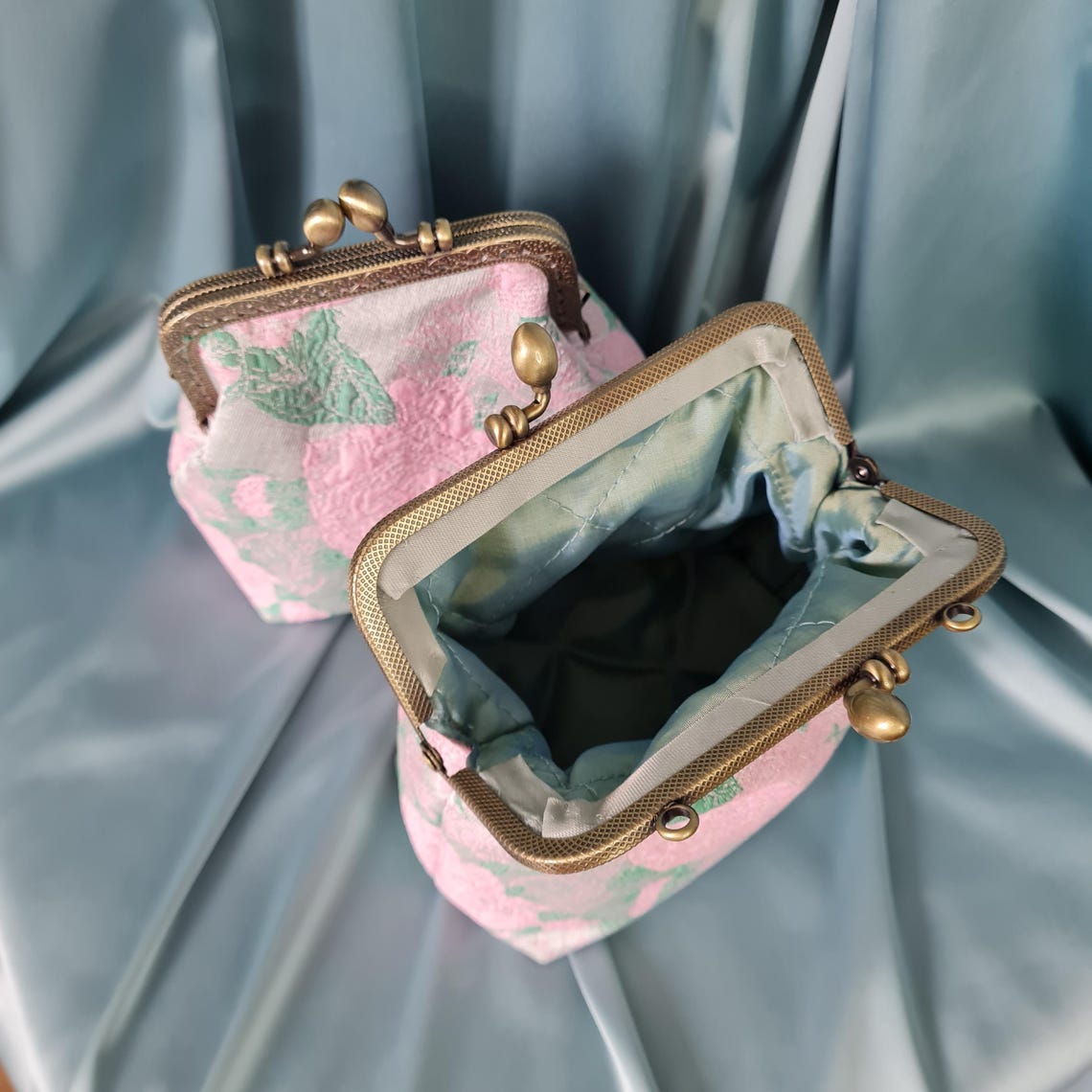 Kiss Lock Small Makeup Bag Floral Design Textile, Clasp Pouch With ...