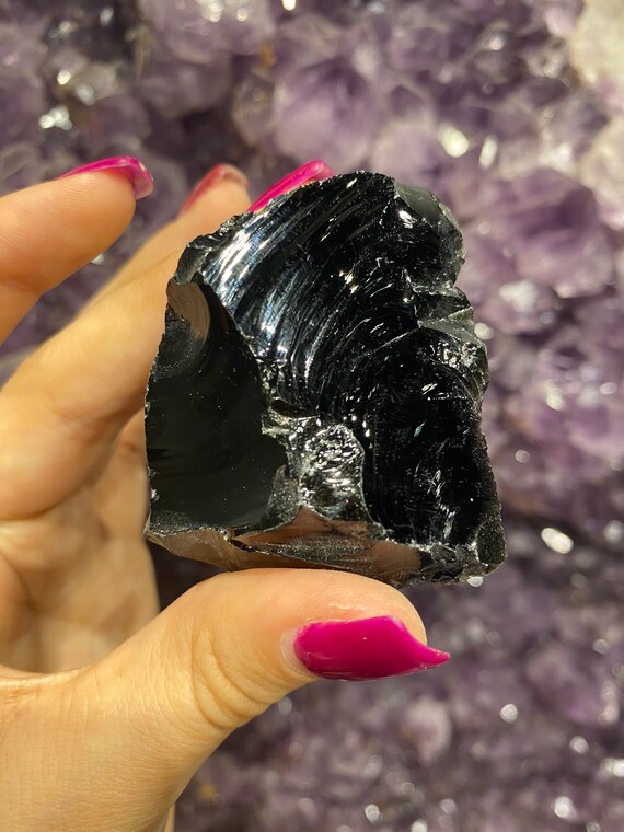 Raw black obsidian Home & Living Rocks & Geodes Home Décor etna.com.pe