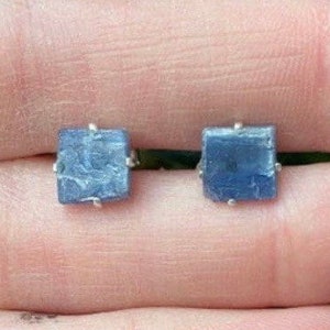 Rough Kyanite Sterling Silver Earring, Blue Kyanite Earring, Prong, Sterling Silver, Stud ...
