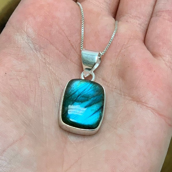 Labradorite Pendant - Etsy