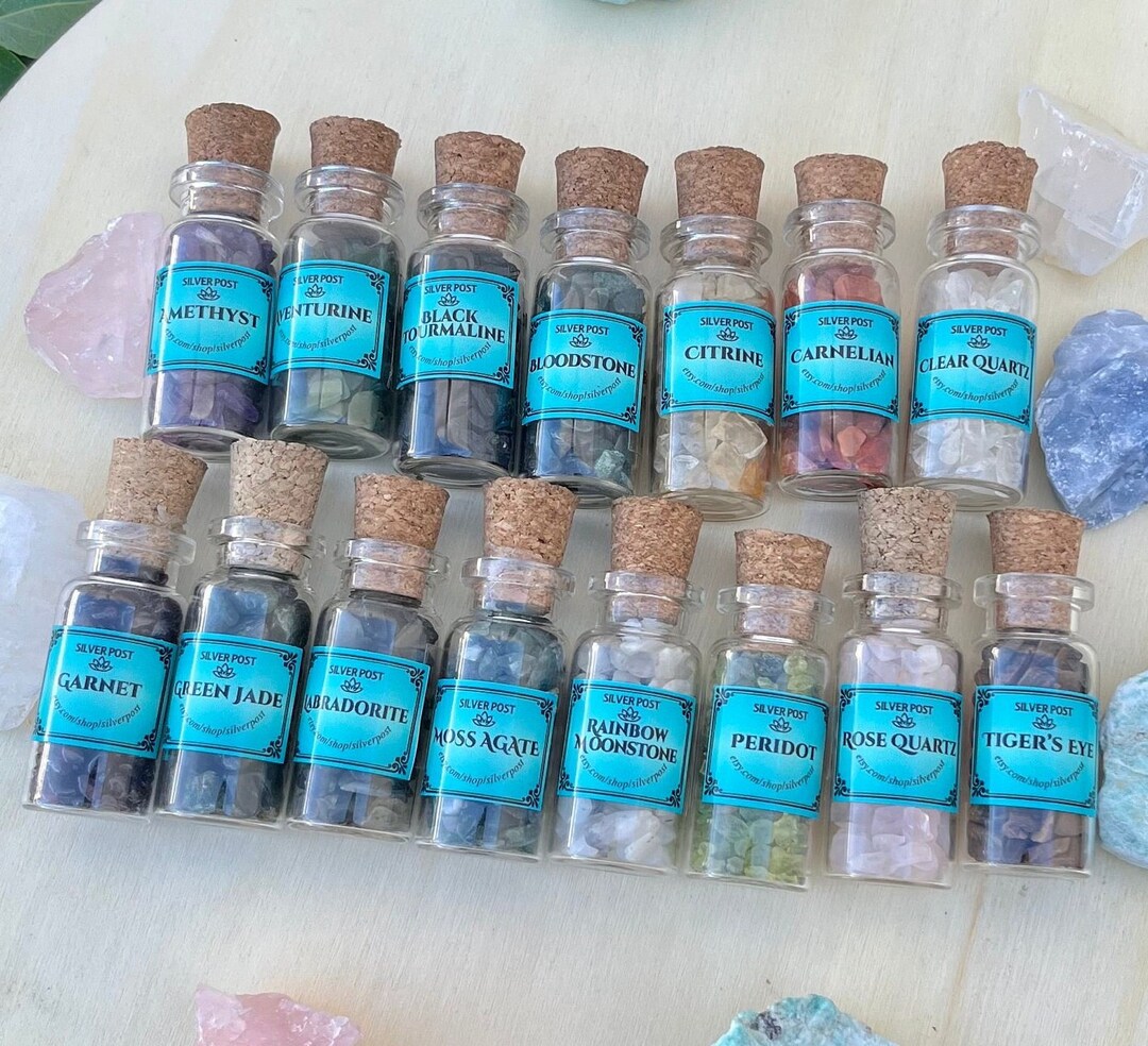 Natural Crystal Glass Wishing Bottle, Crystal Gemstone Chips in Mini ...