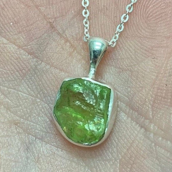 Raw Peridot Healing Stone - Etsy