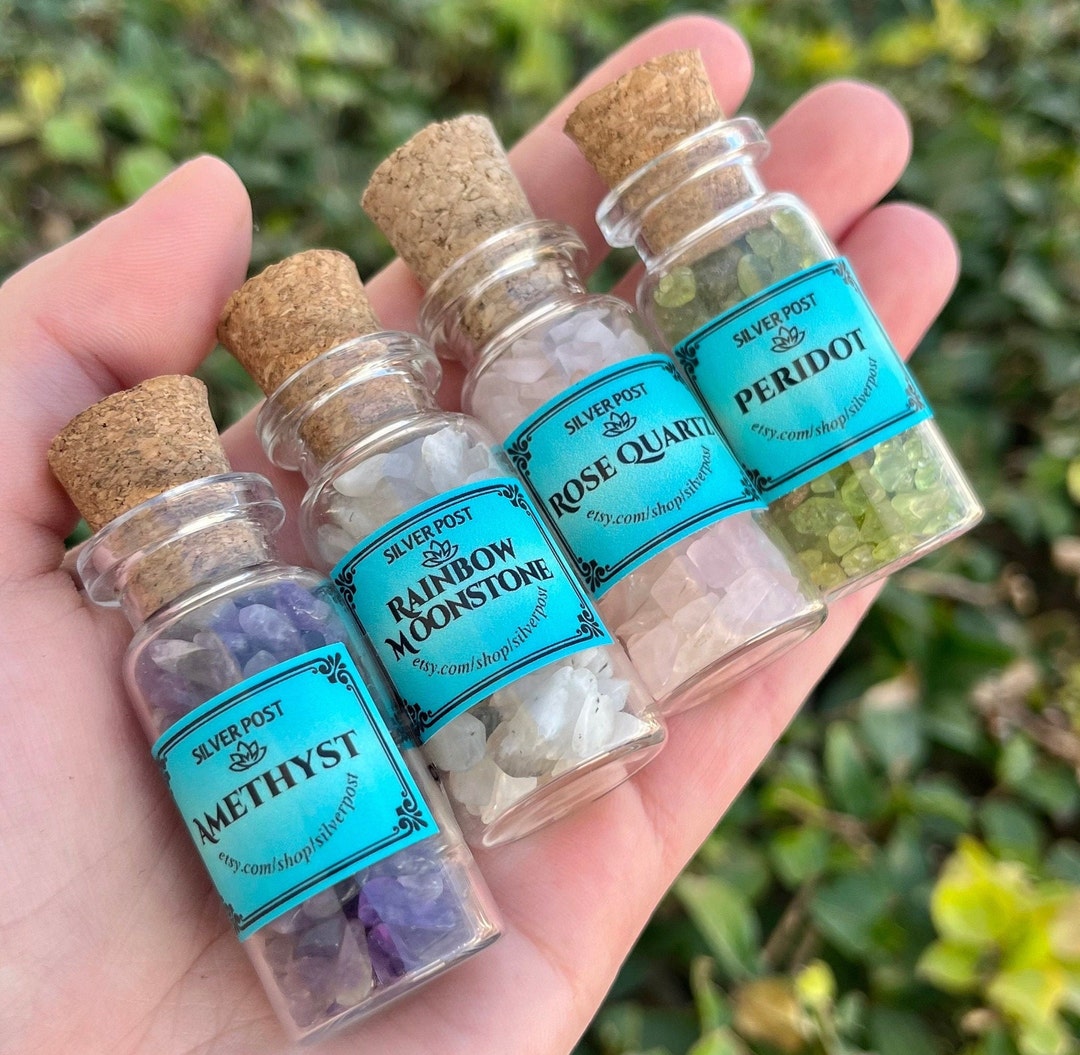 Natural Crystal Glass Wishing Bottle, Crystal Gemstone Chips in Mini ...