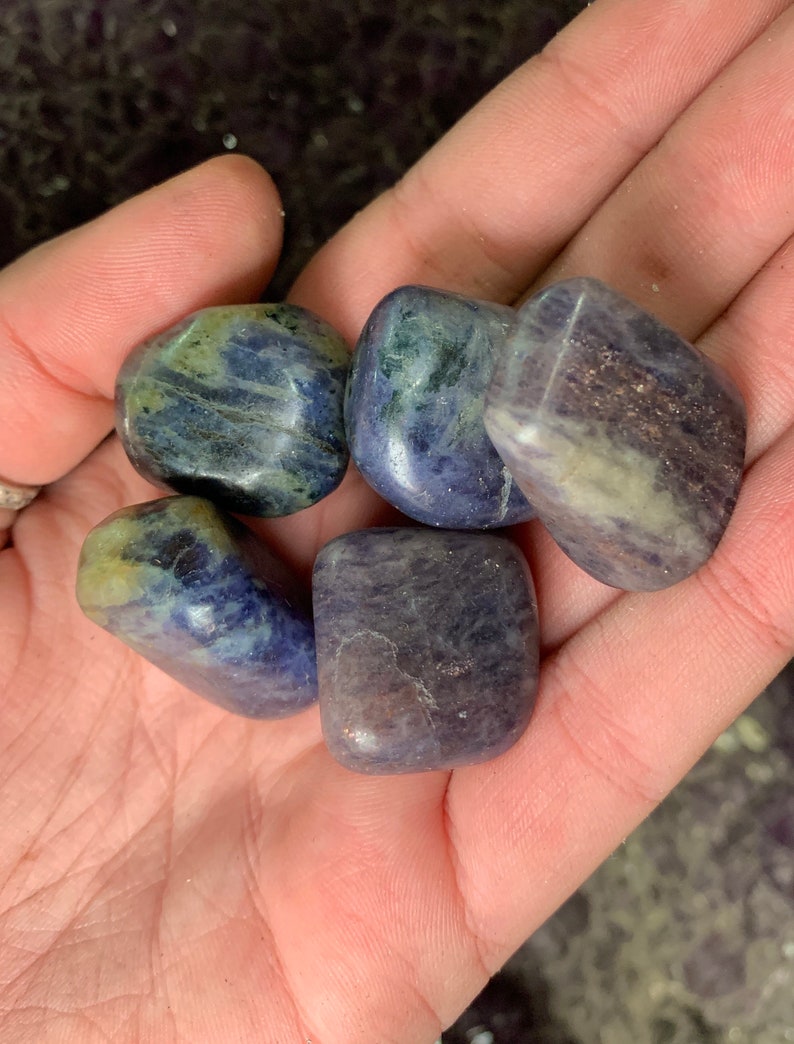 Iolite Tumbled Stone Blue Iolite Viking Stone Third Eye - Etsy France