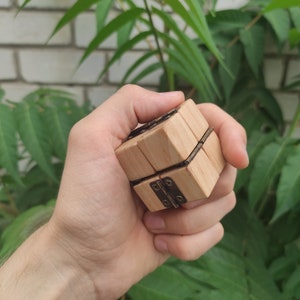 EDC Fidget Toy, Wood Infinity Cube, Stim Toy Adult, Autism and Dementia ...