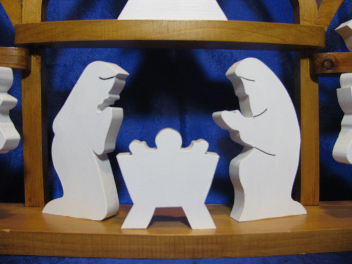 Handcut Pine Crown Nativity Scene: Light Oak Finish - Etsy