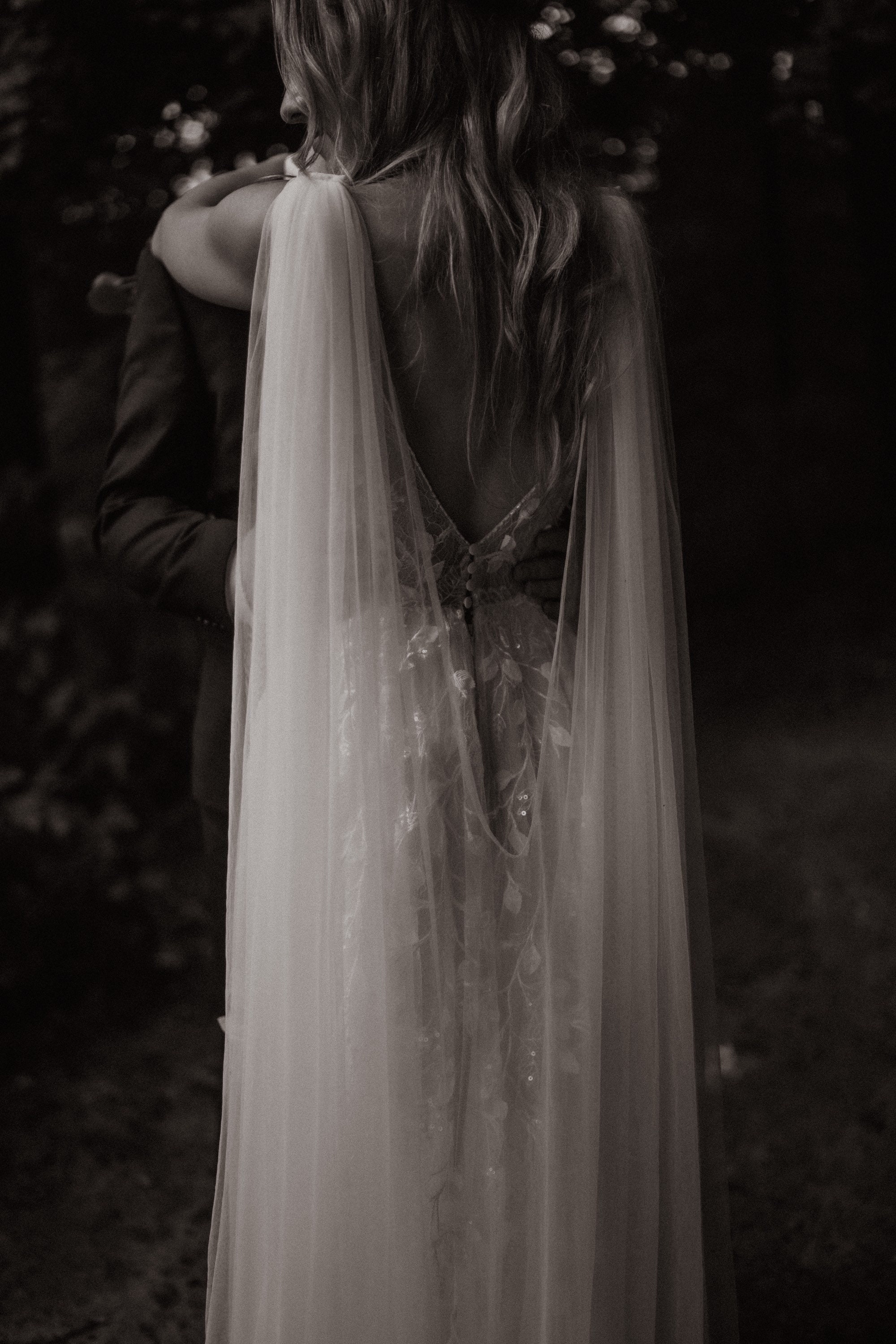 AIDA READY to SHIP Tulle Wedding Cape wedding Bridal Shoulder - Etsy Canada