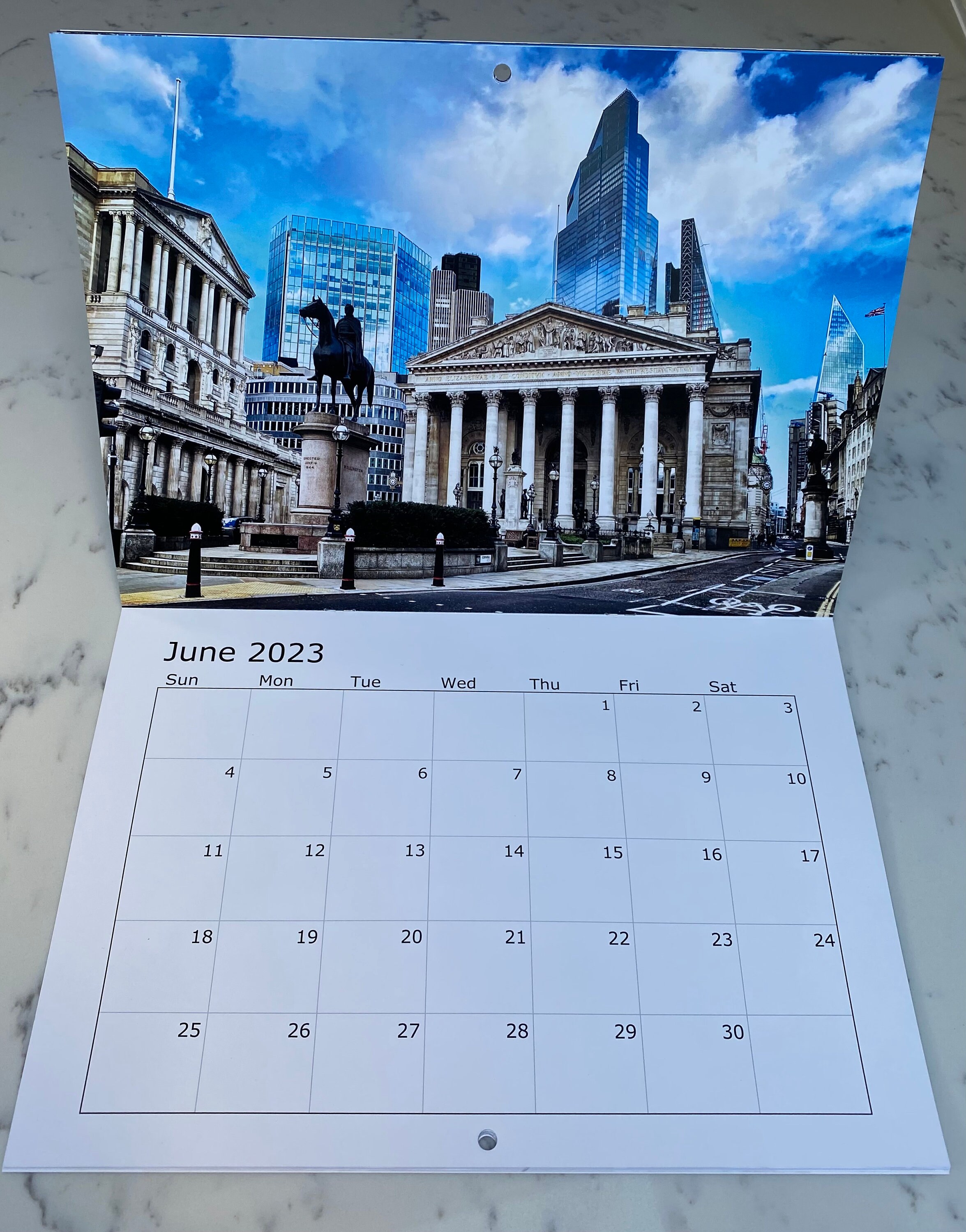 London Landmarks 2022 Wall Calendar, City Print Monthly Photo Calendar ...