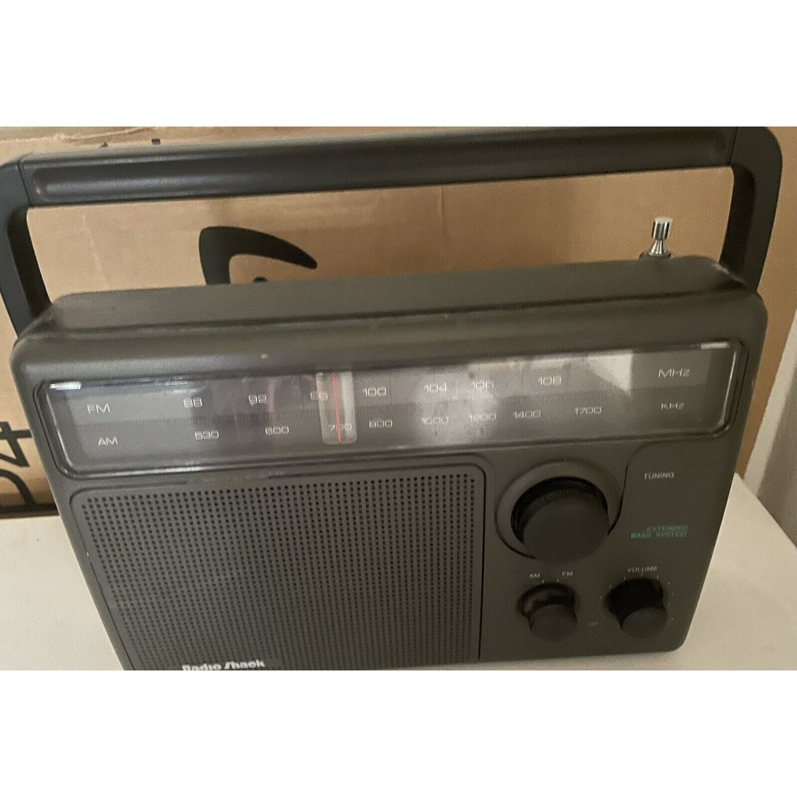 Vintage Radio Shack Portable Radio 12-686 - Etsy