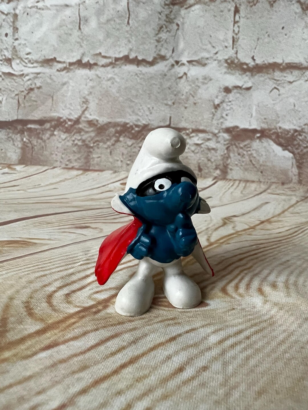 Vintage 1966 Spy Smurf With Red Cape Mini PVC Miniature Action Figure ...
