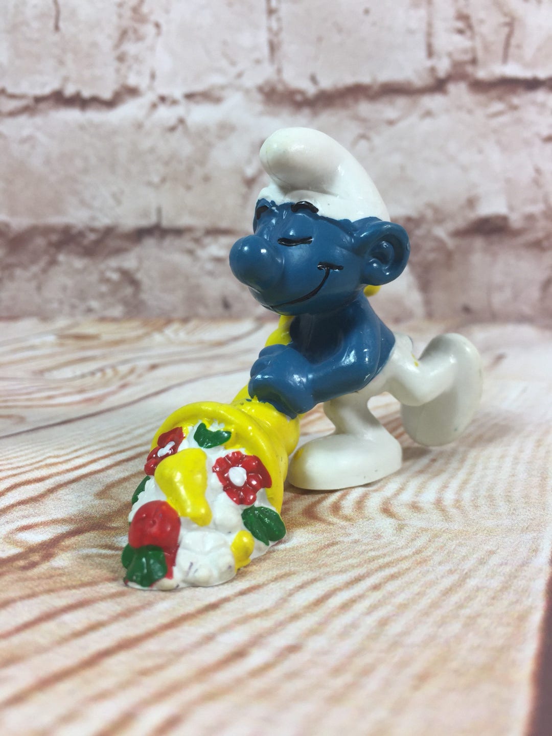 Vintage 1979 Cornucopia Smurf Mini PVC Miniature Action Figure - Etsy