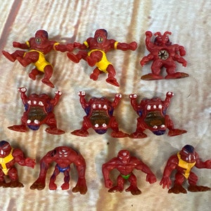 Vintage 1997 Fistful of Aliens RED Alien Mini 1” Action Figure - HIGH ...