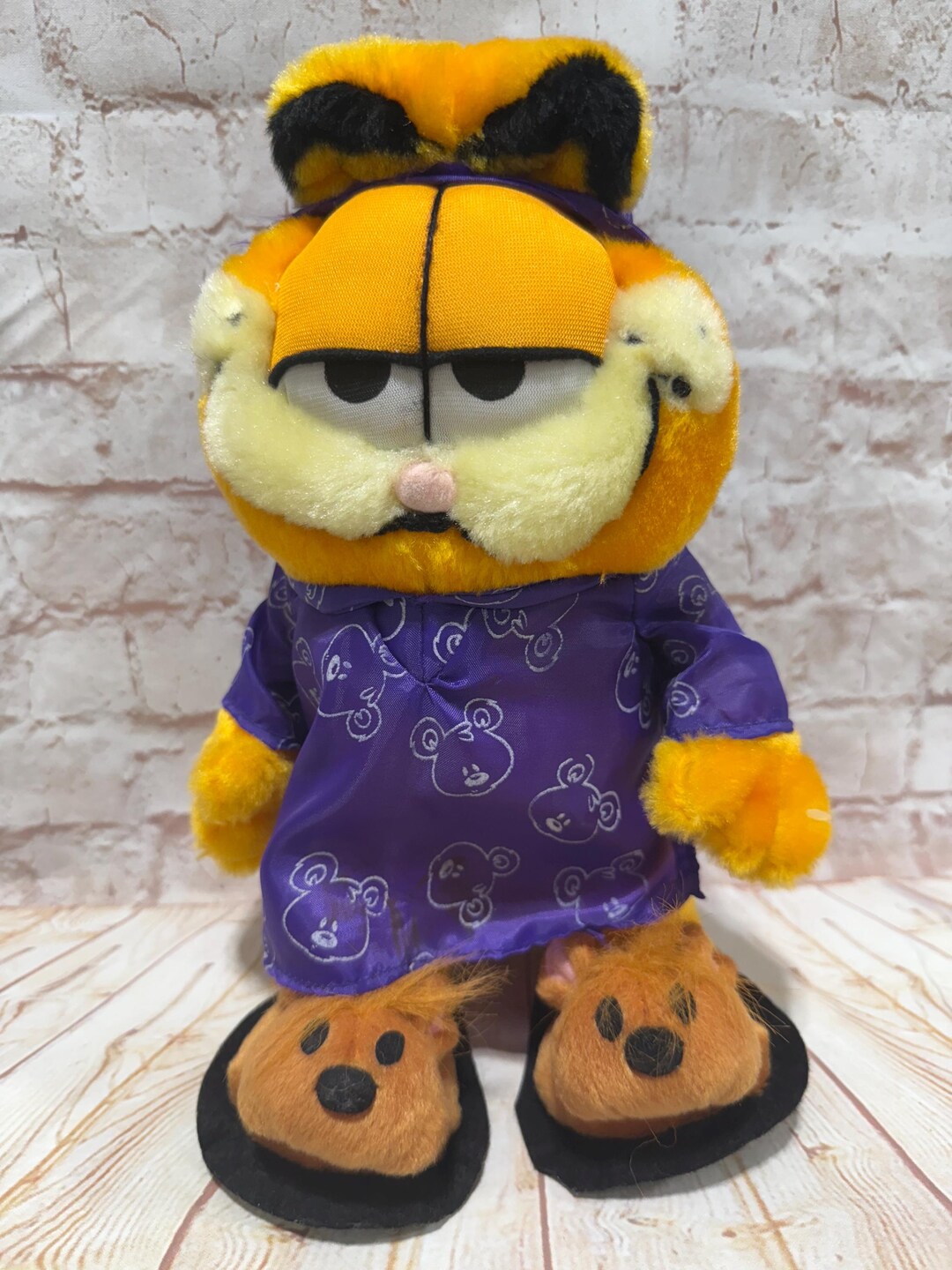 Vintage Garfield the Cat in Pj’s Pajamas With Pookie Bear Slippers ...